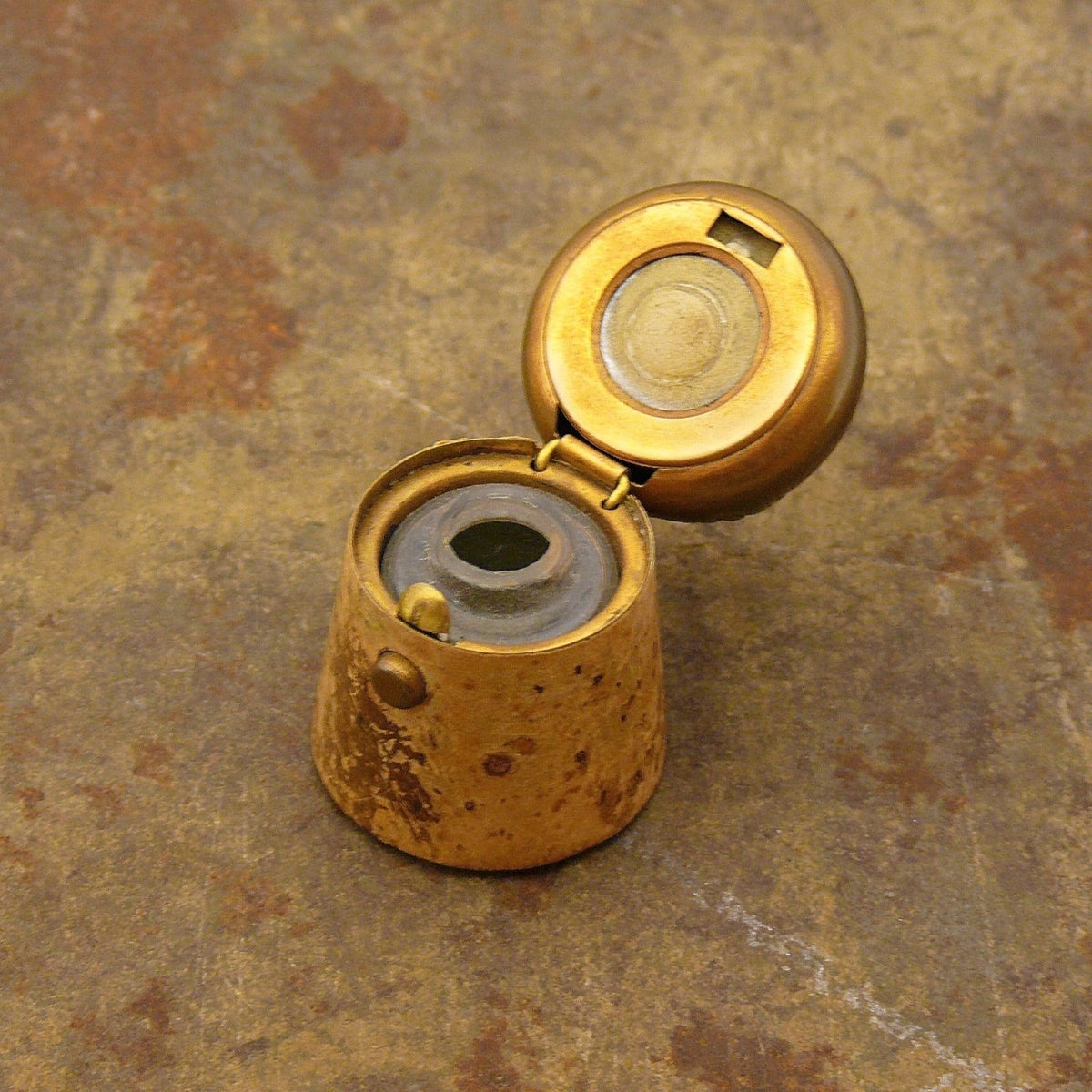 Champagne Cork Travel Inkwell – Bentleys London