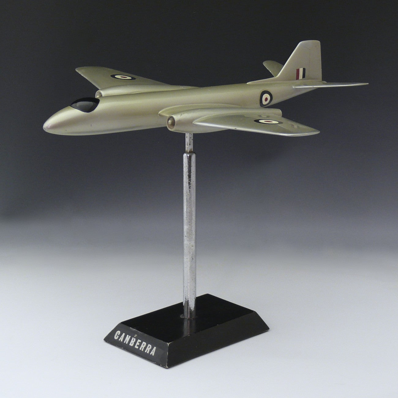 Canberra Model – Bentleys London