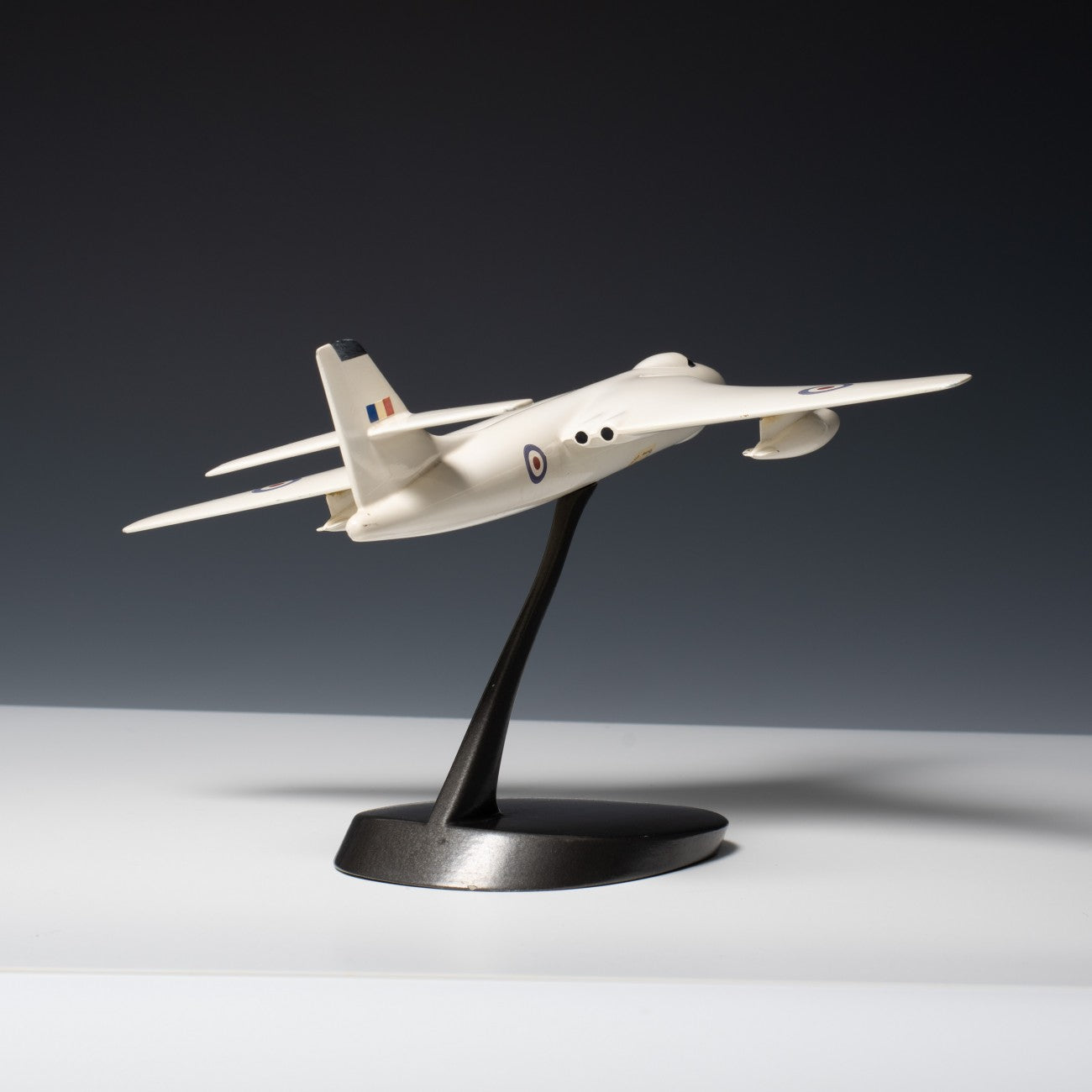 RAF Vickers Valliant Bomber Model – Bentleys London
