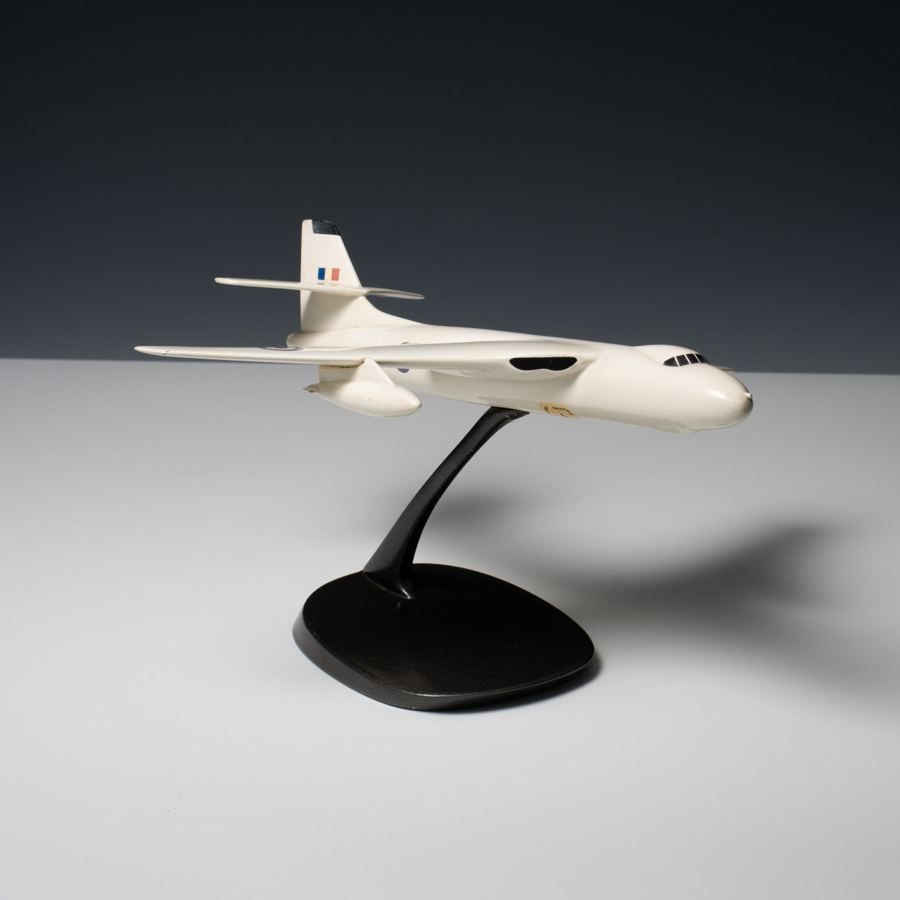 RAF Vickers Valliant Bomber Model – Bentleys London