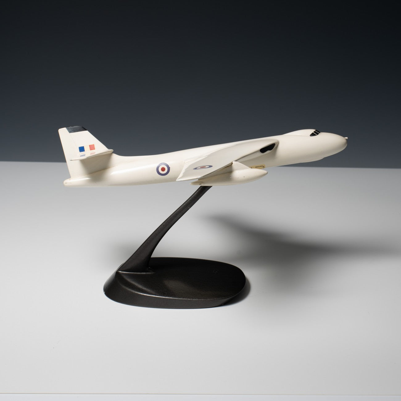RAF Vickers Valliant Bomber Model – Bentleys London