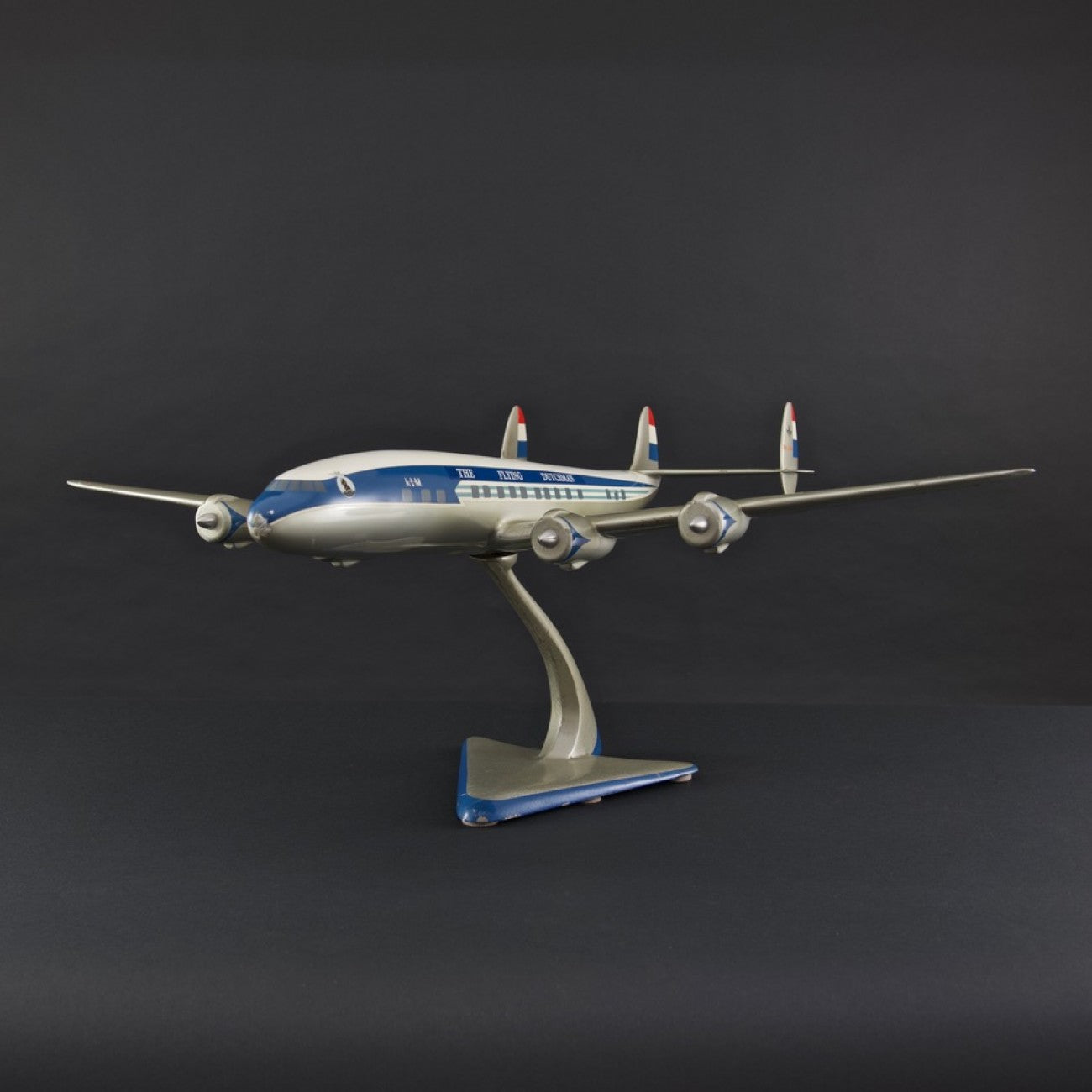 Lockheed Super Constellation Large Scale Model – Bentleys London