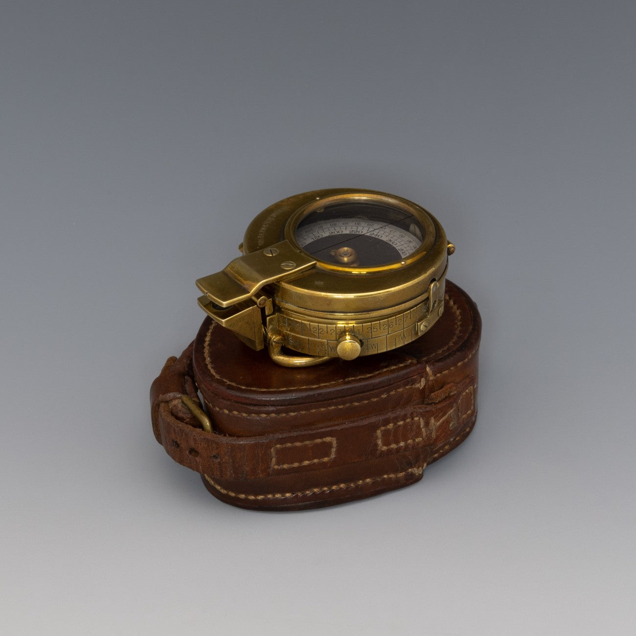 WWI Brass Compass in Leather Case – Bentleys London