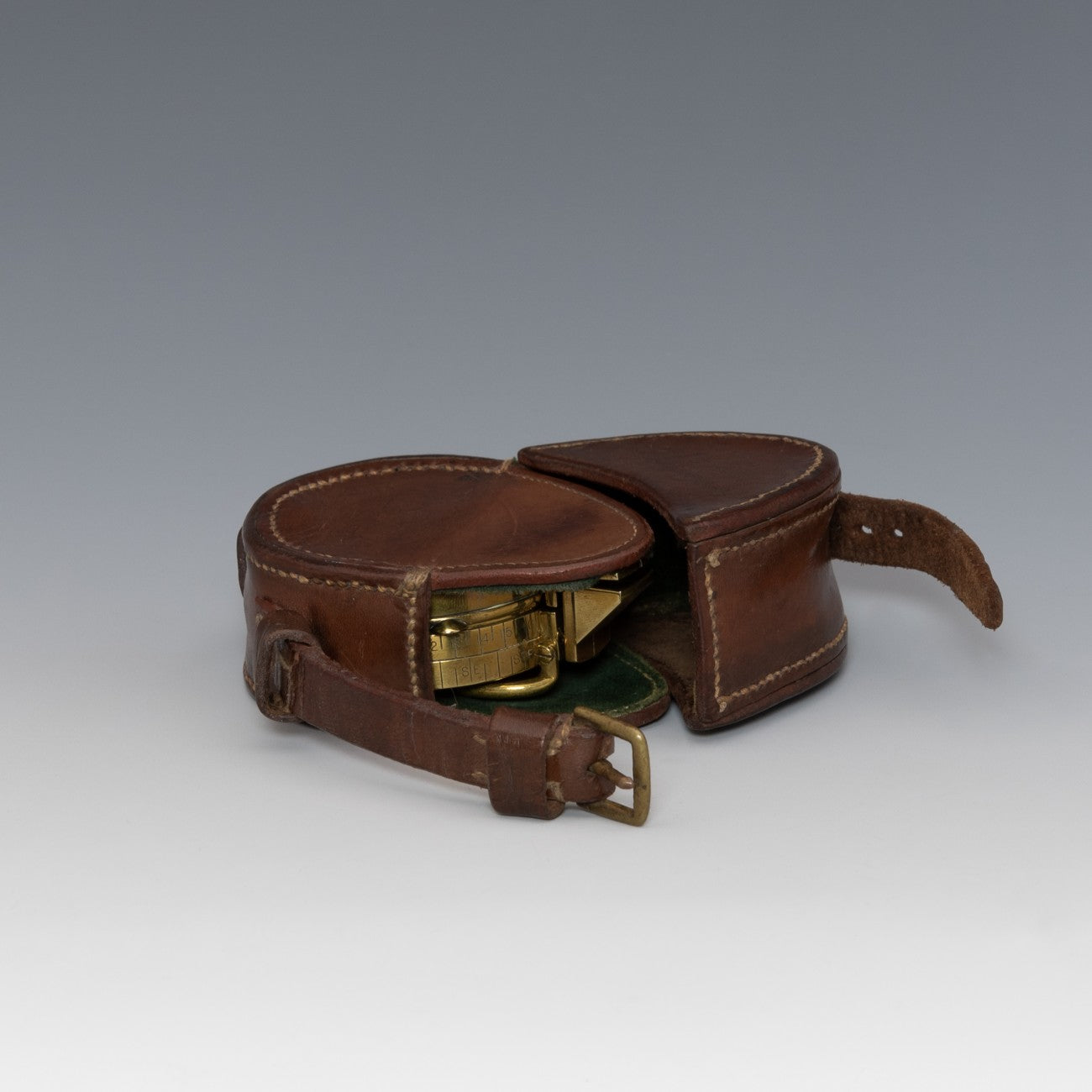 WWI Brass Compass in Leather Case – Bentleys London