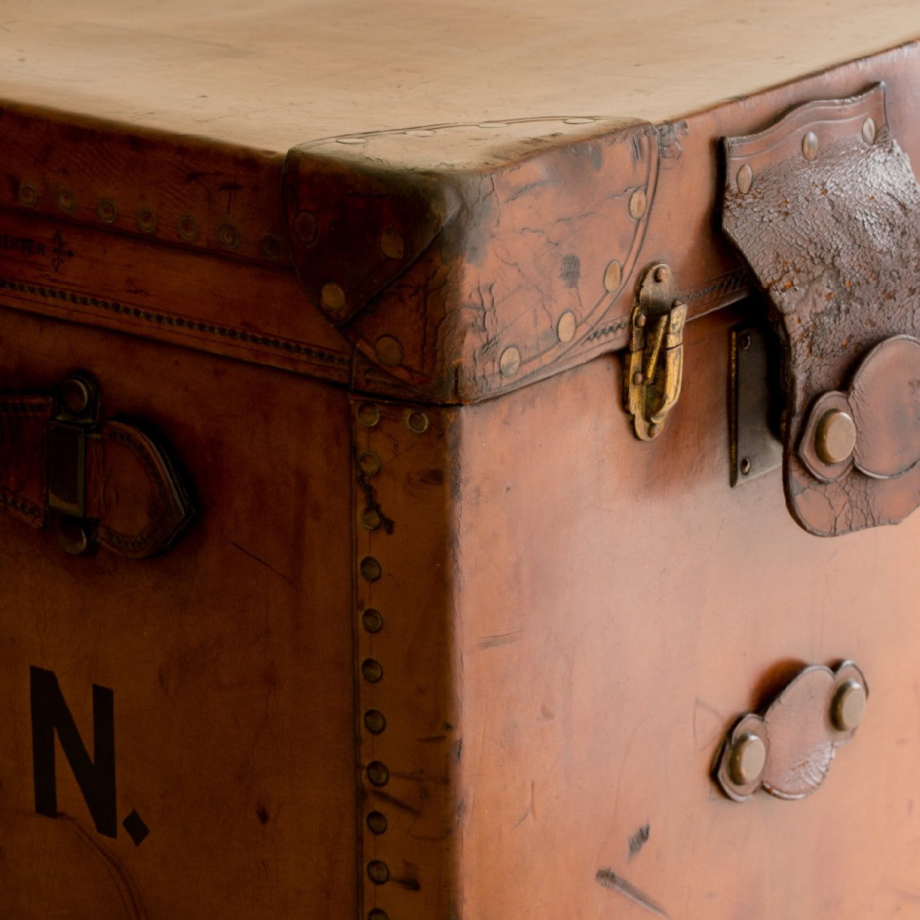 Leather Steamer Trunk by Finnigans – Bentleys London