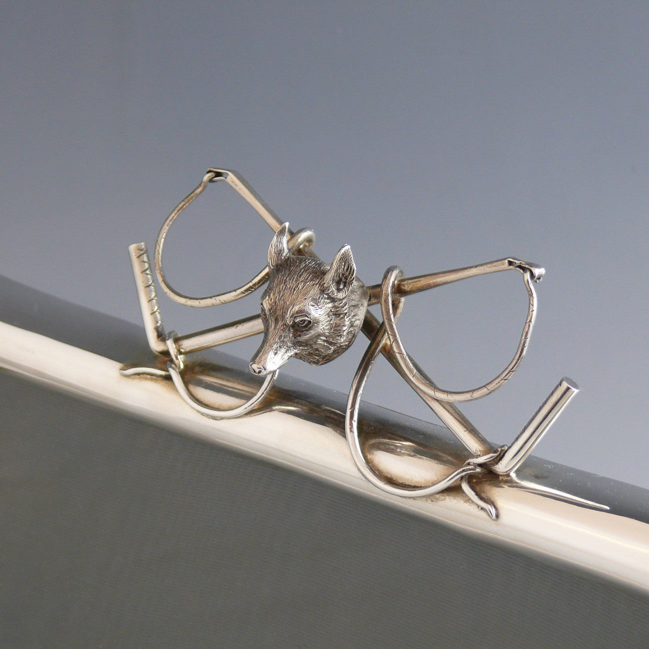 Fox Frame – Bentleys London