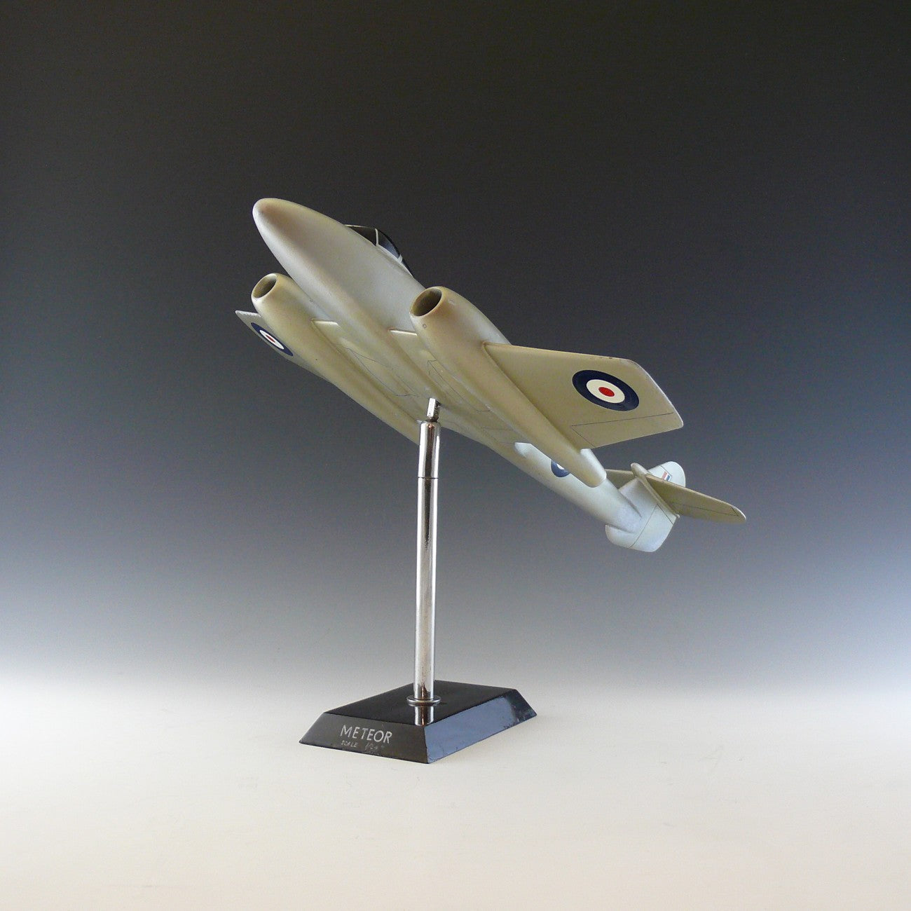 Gloster Meteor Model – Bentleys London