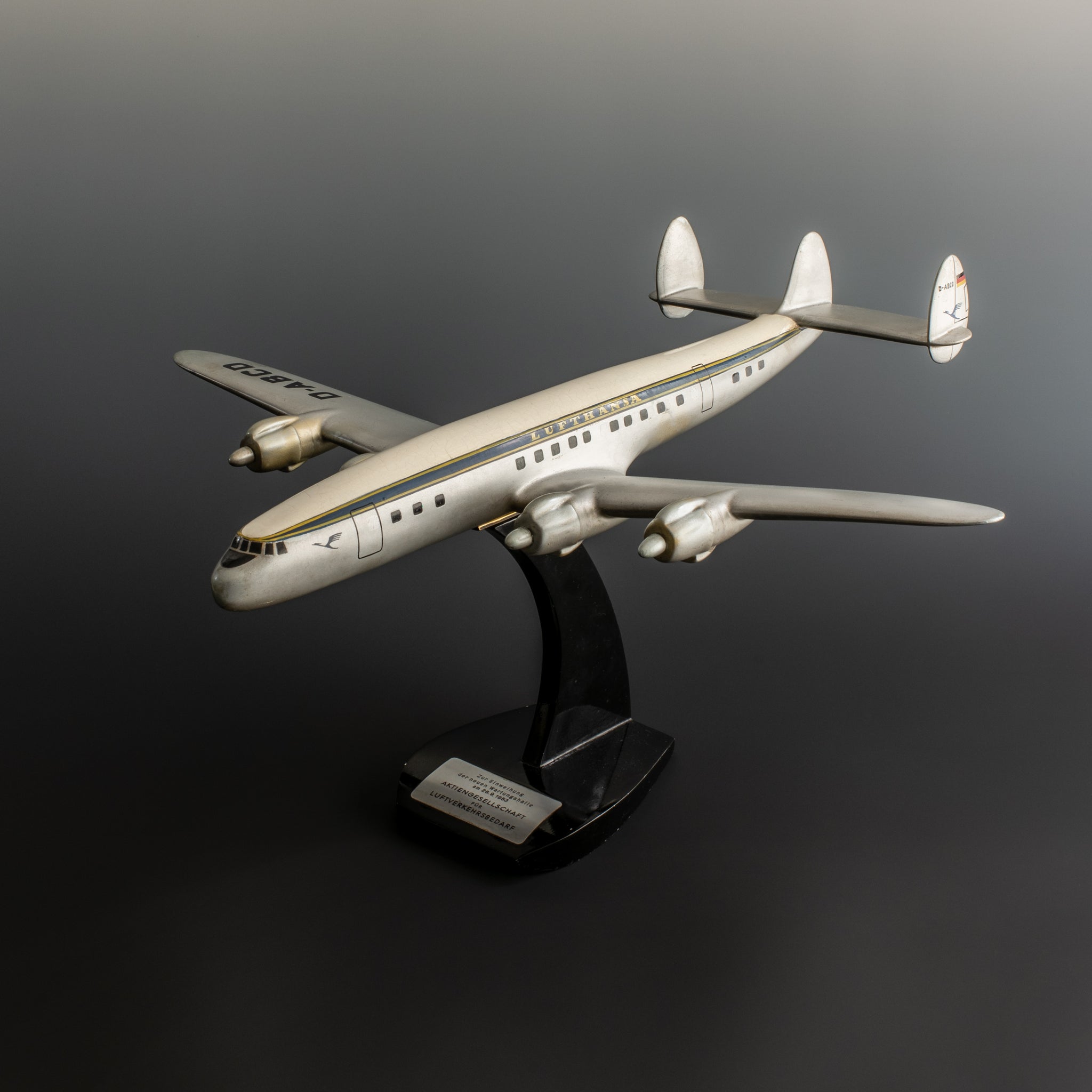 Early Lufthansa Lockheed Super Constellation Model – Bentleys London
