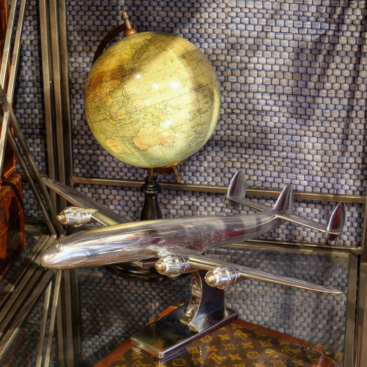 Polished Aluminium Lockheed Constellation Model – Bentleys London